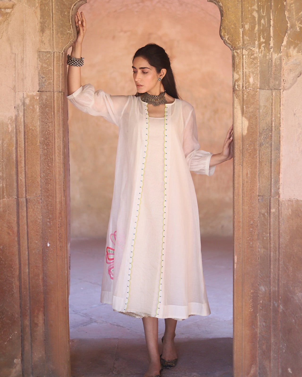 Zaynab Ivory Flower Jacket – Raji Ramniq