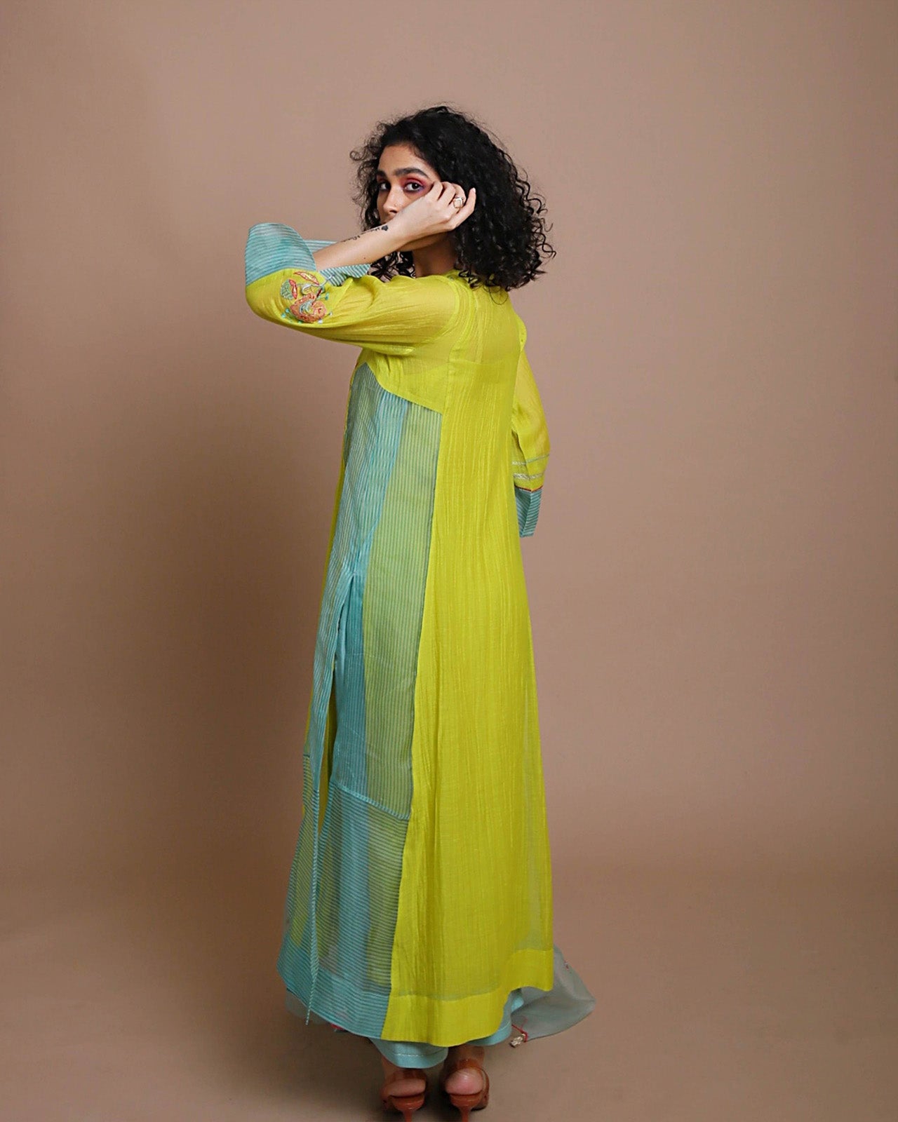 Life In Pink Yoke Flower Sleeves Kurta Set – Raji Ramniq